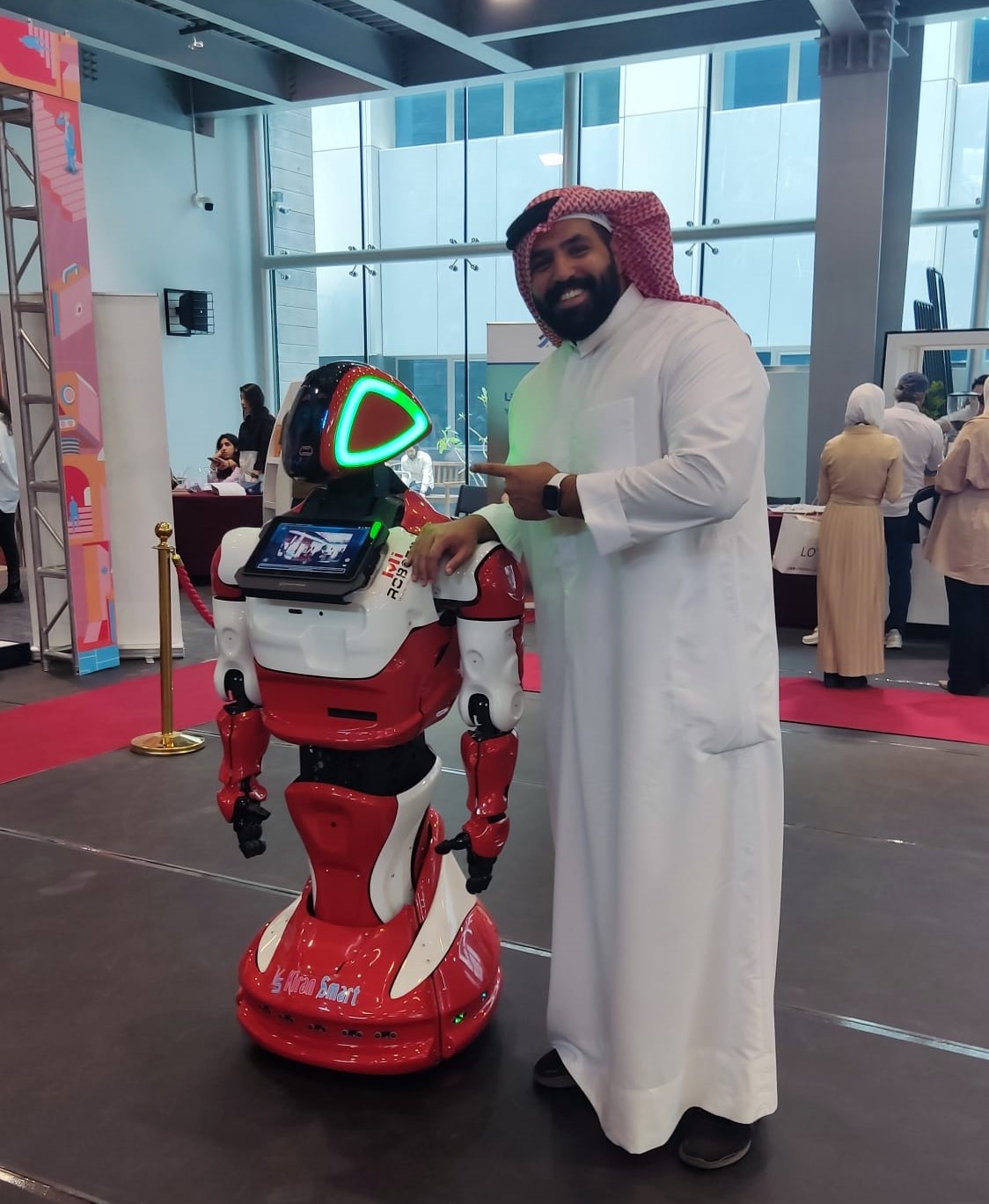 Robot begins work at university in Kuwait | PROMOBOT