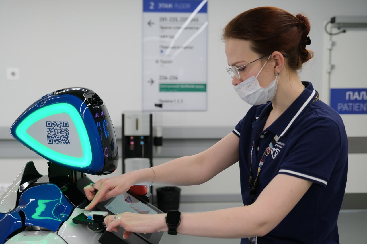 The Role of Diagnostic Robots in Simplifying Healthcare Workflow and ...